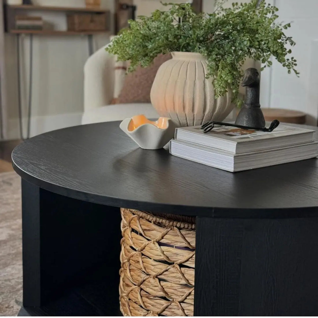 Hobo Modern 40 Black Round Coffee Table